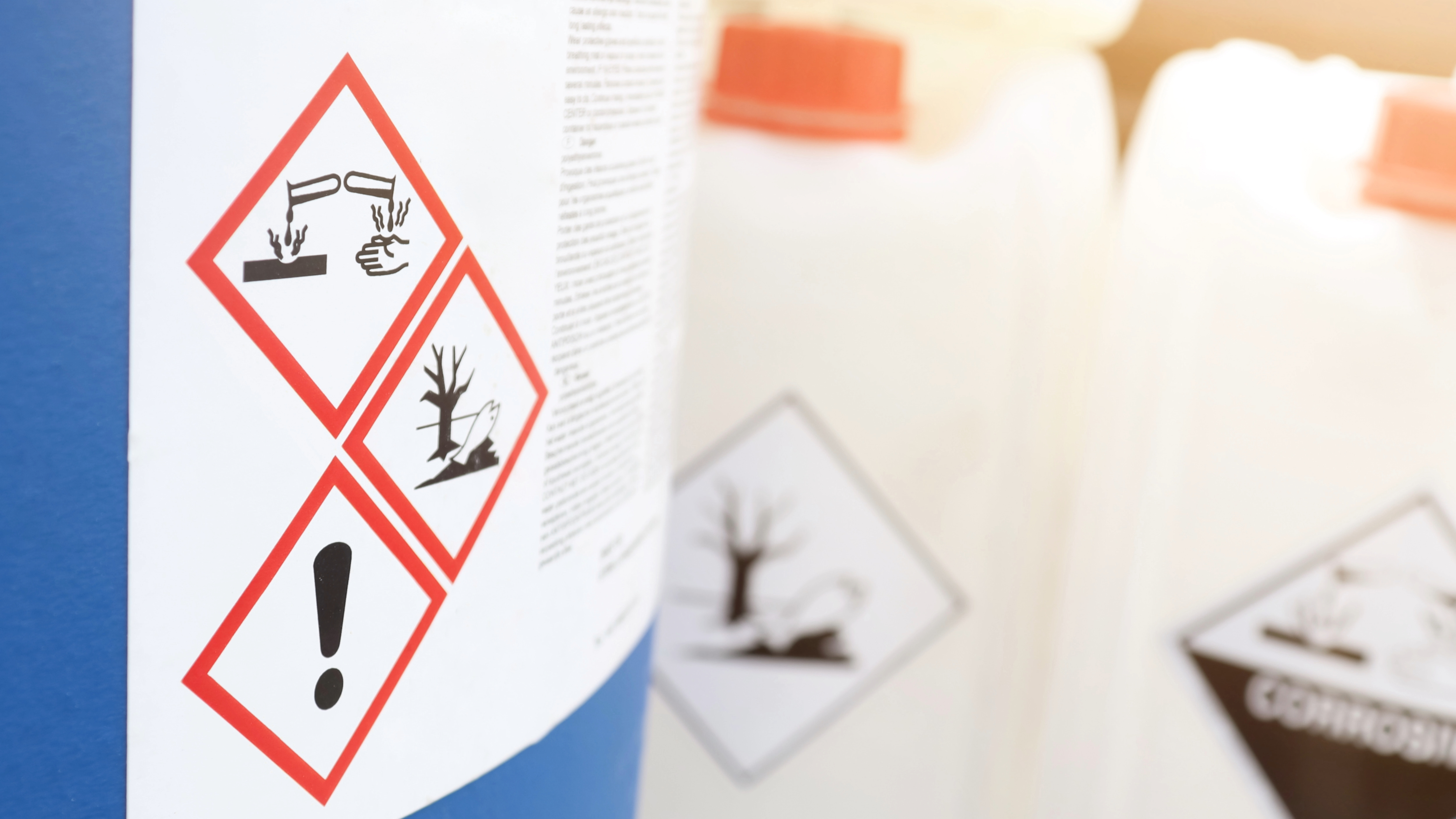 WHMIS Training: Reduce the Risks of Hazardous Materials
